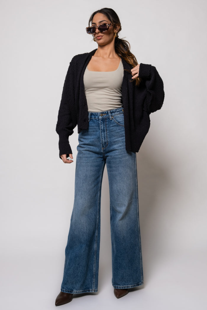 Trendy Women's Denim & Highwaist Jeans – Calico